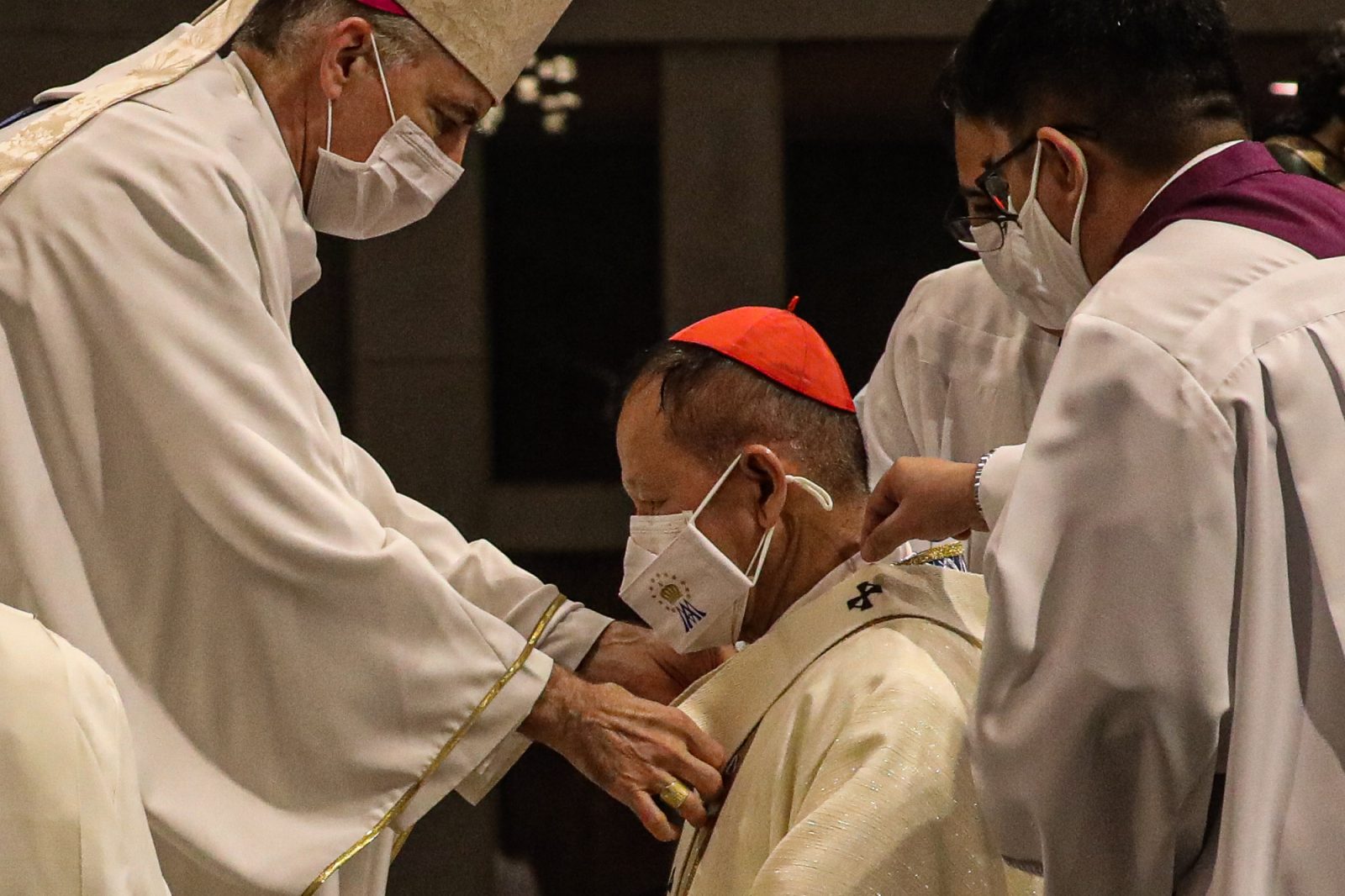 Photos: Conferment of pallium on Cardinal Jose Advincula of Manila ...