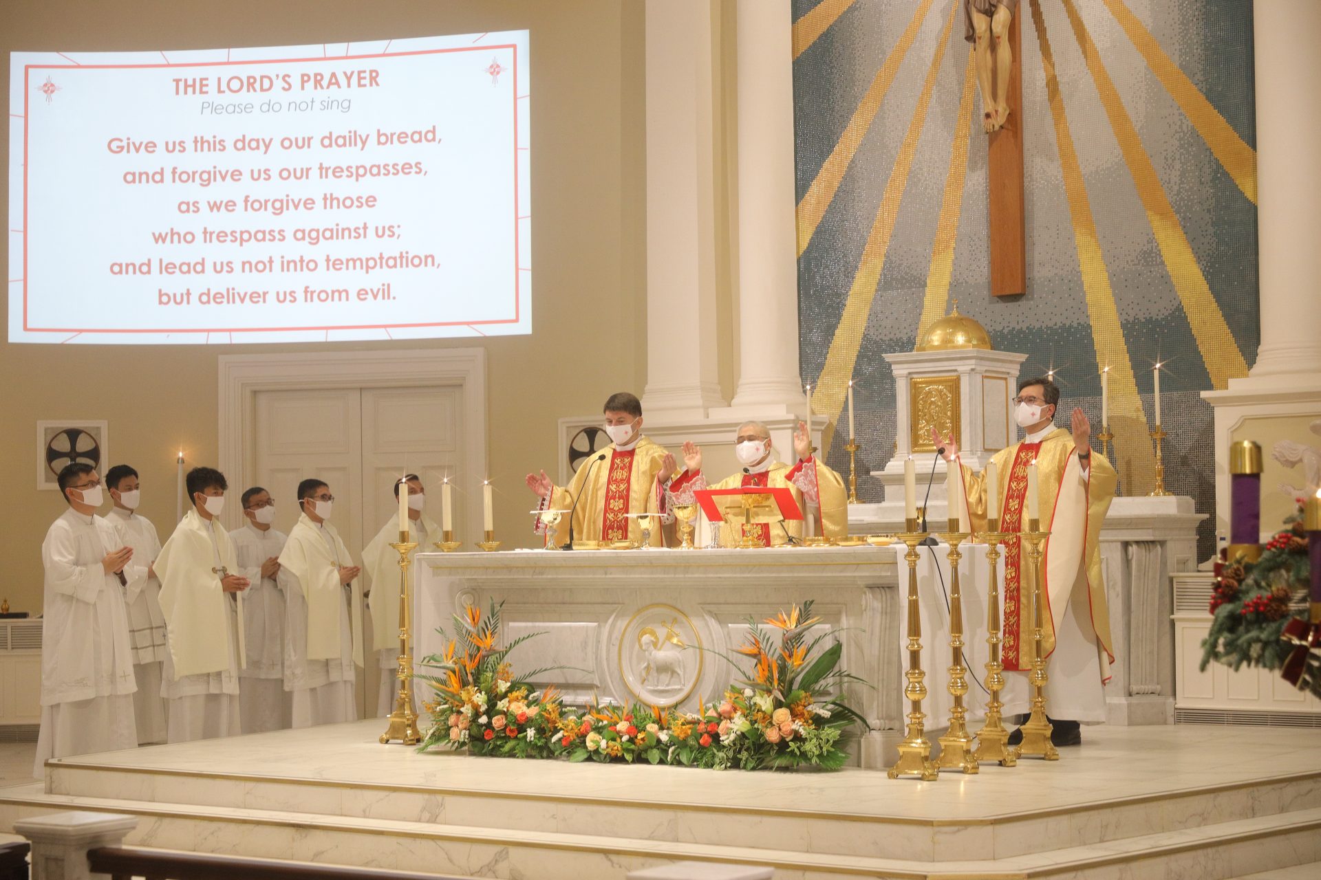 Photos: Catholic Church celebrates 200 years in Singapore - LiCAS.news ...