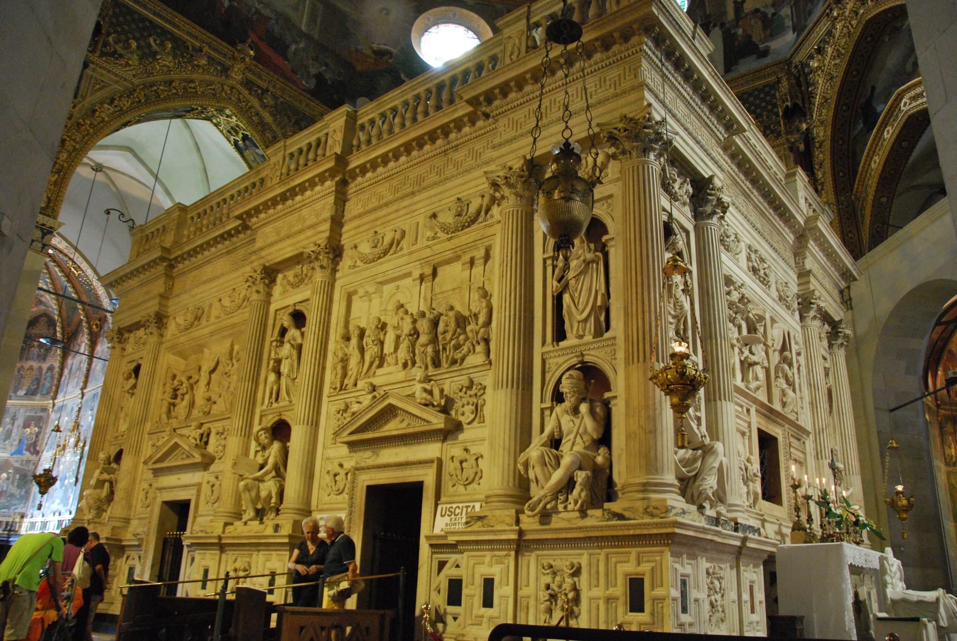 How could the Holy House of Mary in Nazareth have ended up in Loreto ...