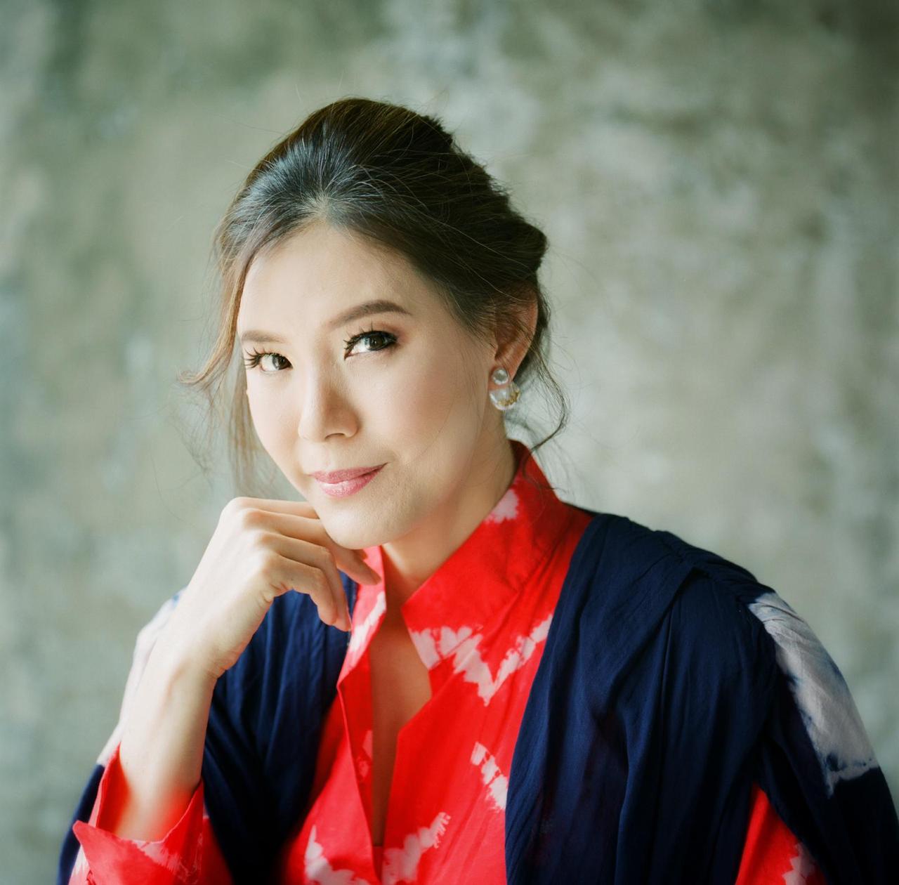 Papal flight to Indonesia is most tracked flight today - LiCAS.news ...