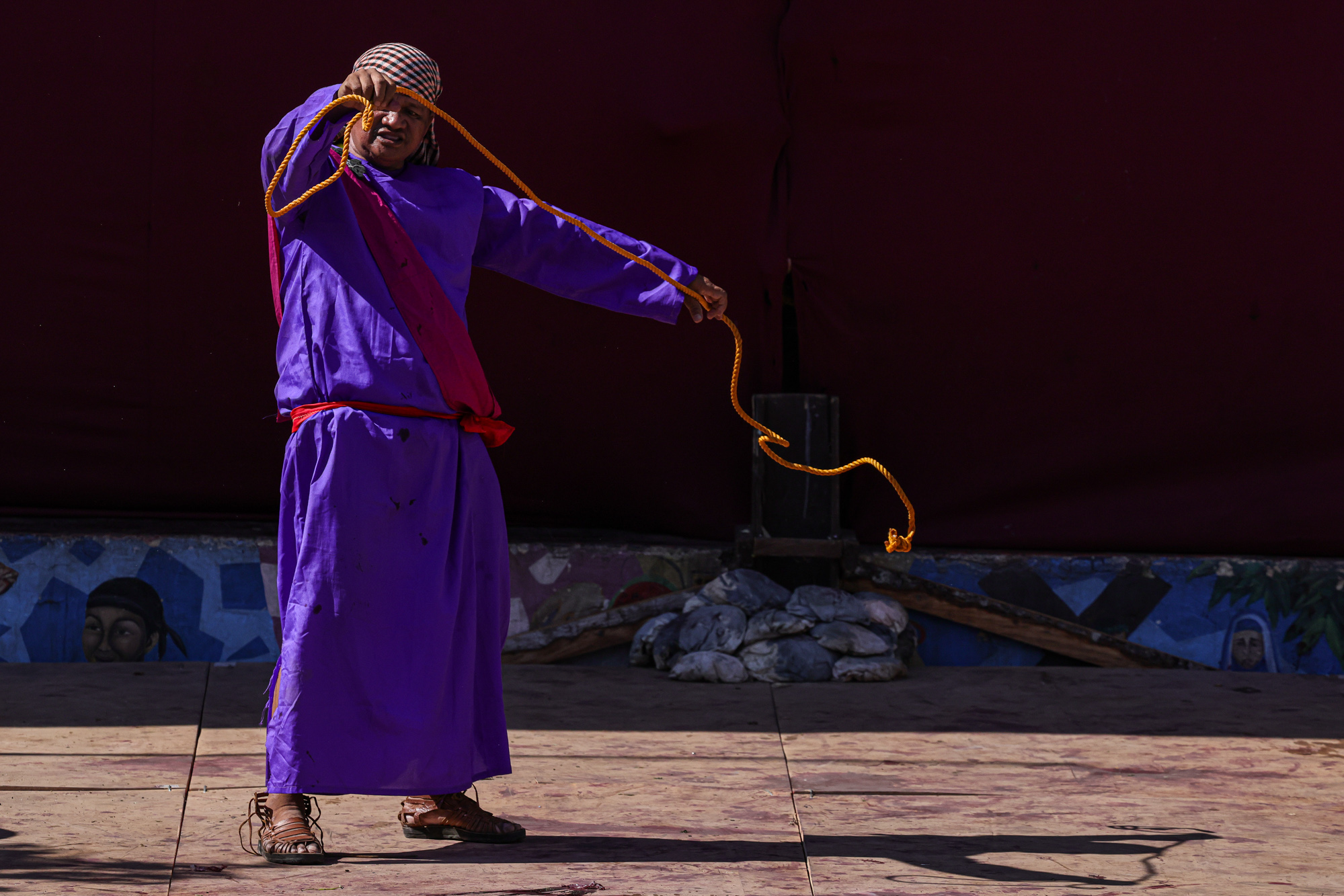 Photos: Philippine town of Paete revives centuries-old ‘Senakulo ...