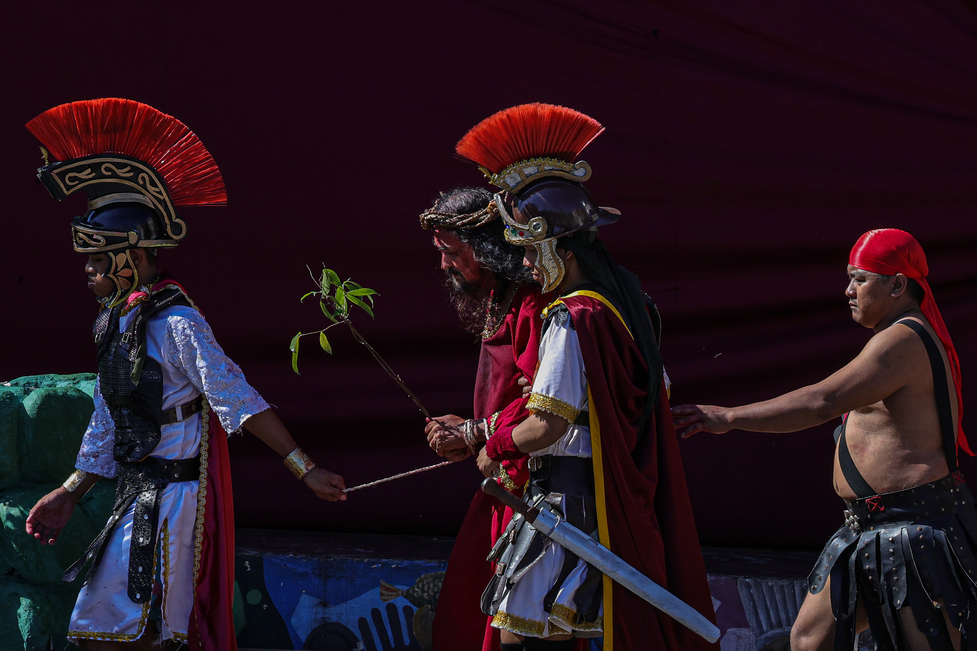 Photos: Philippine town of Paete revives centuries-old ‘Senakulo ...