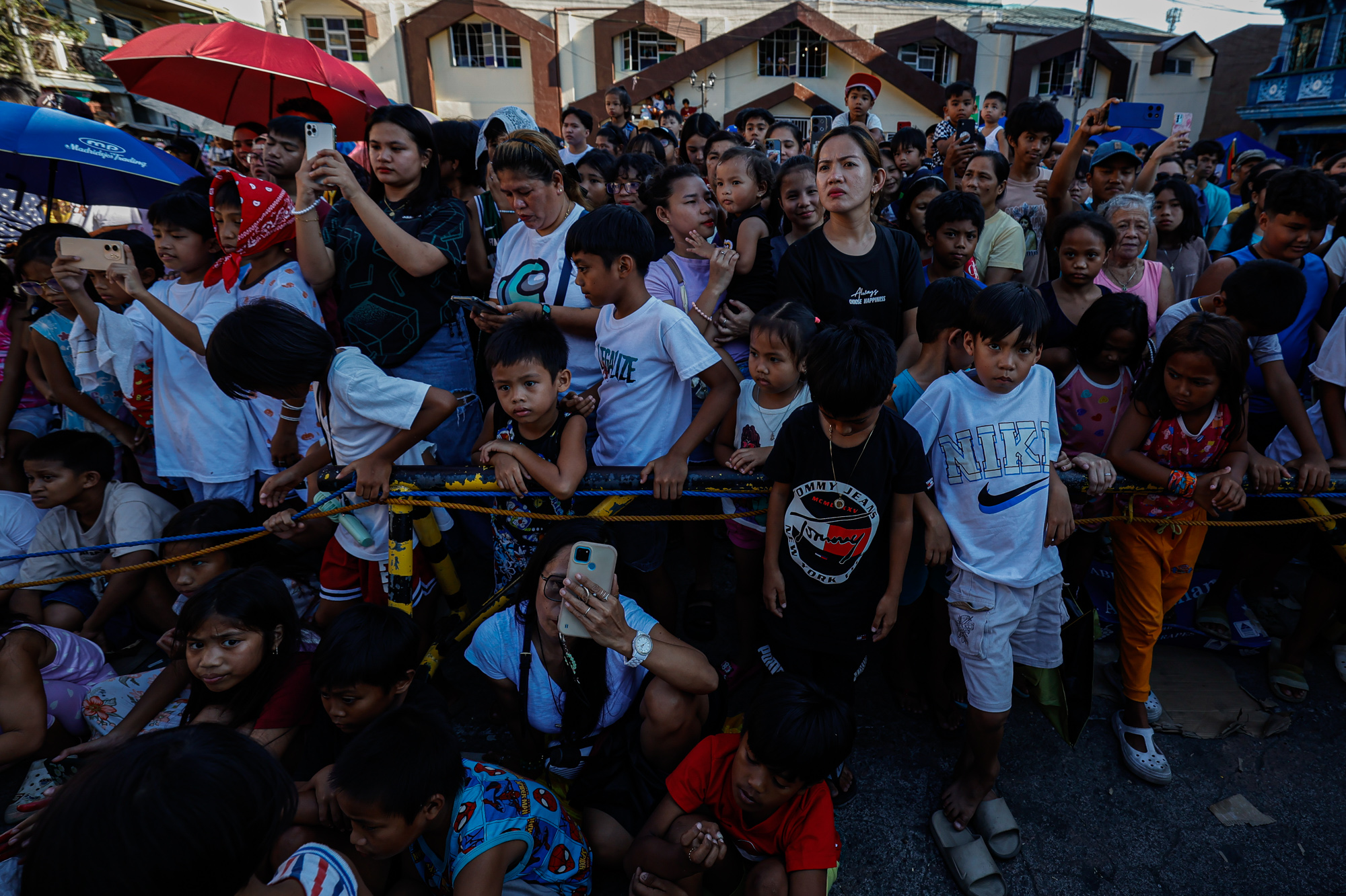 Photos: Philippine town of Paete revives centuries-old ‘Senakulo ...