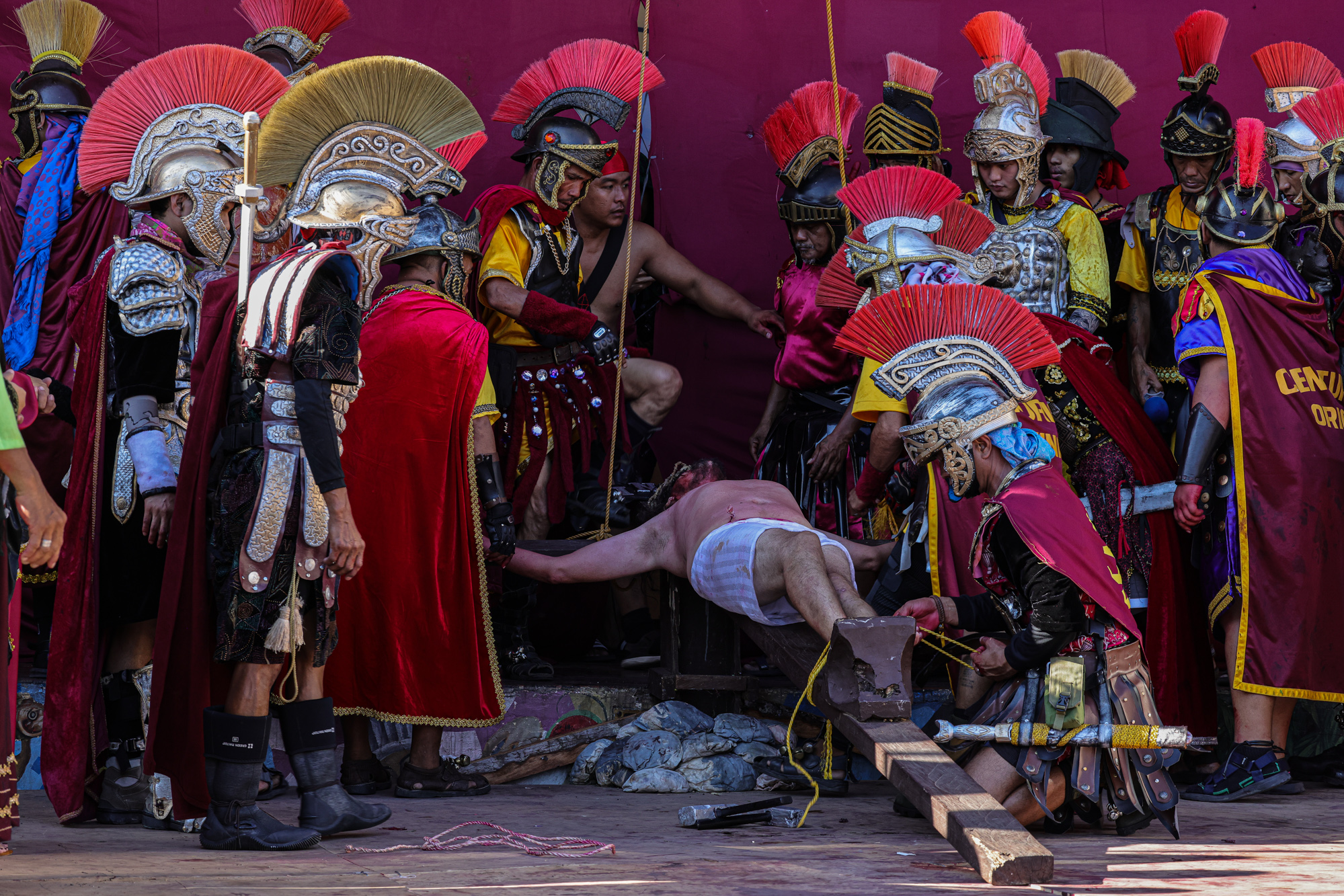 Photos: Philippine town of Paete revives centuries-old ‘Senakulo ...