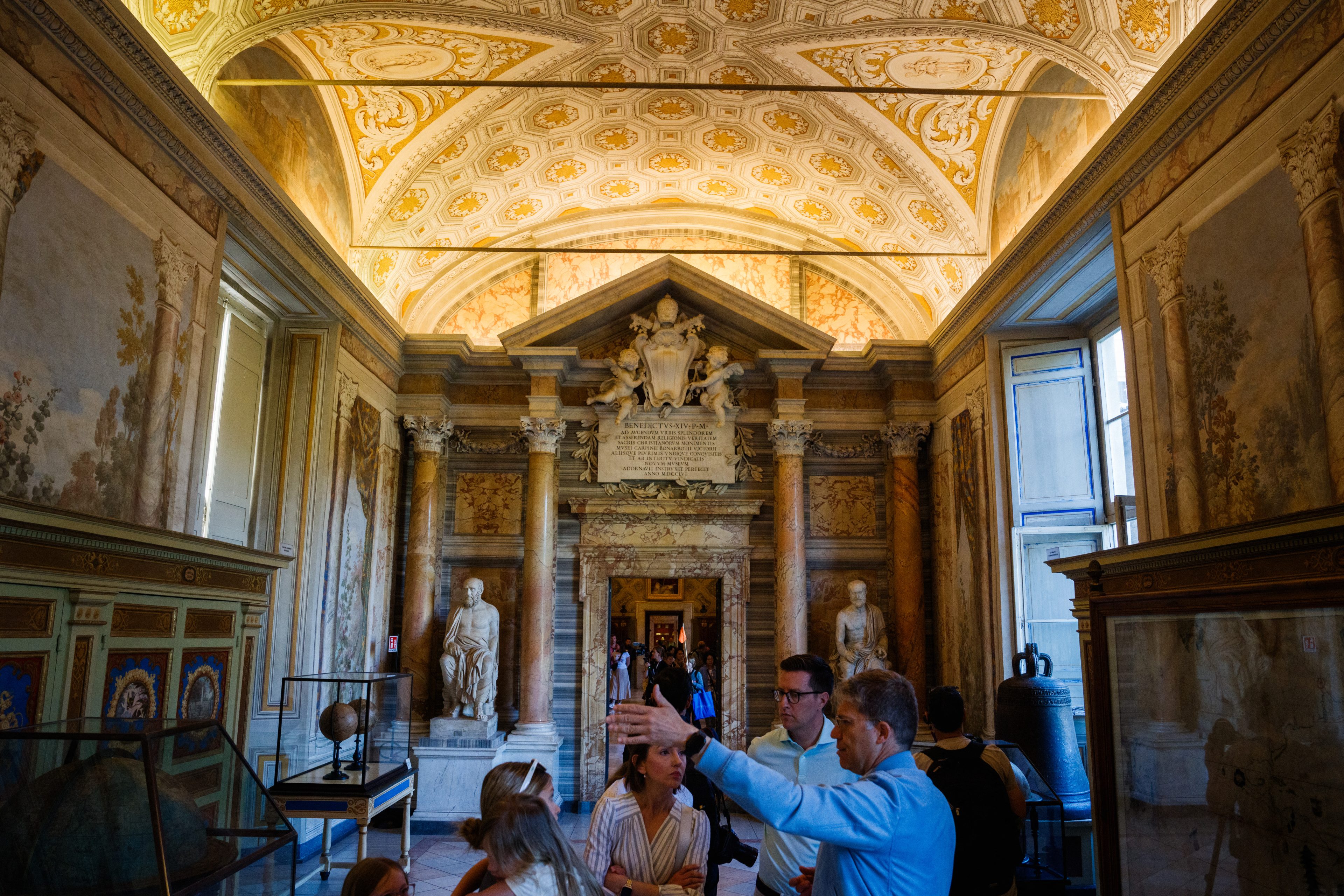 ‘Codex’ exhibit bridges old masterworks and Vatican archives - LiCAS ...