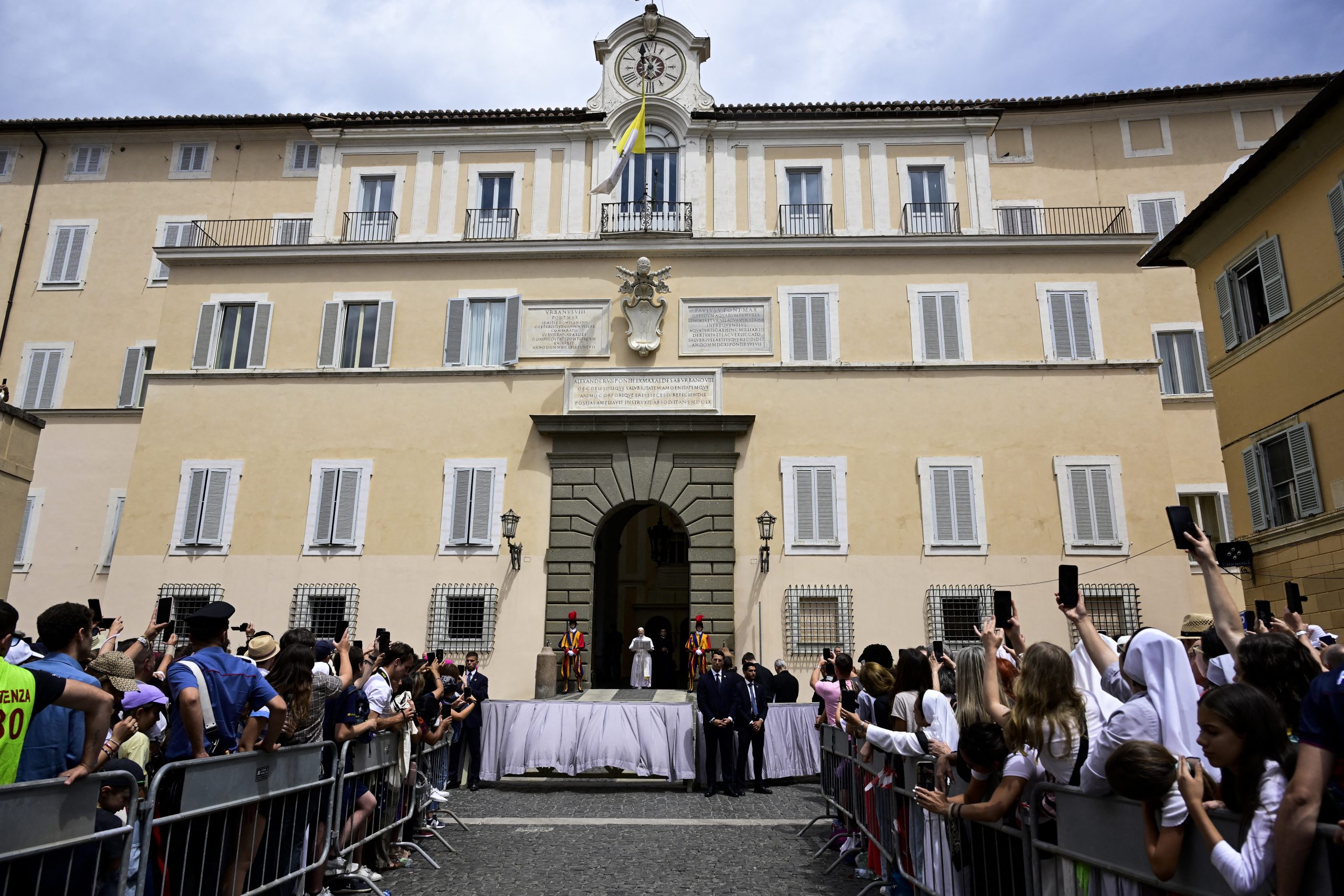 Pope at Angelus: We cannot cheat death, only serve life to gain eternal ...